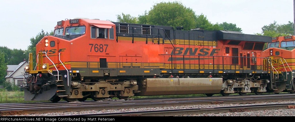BNSF 7687